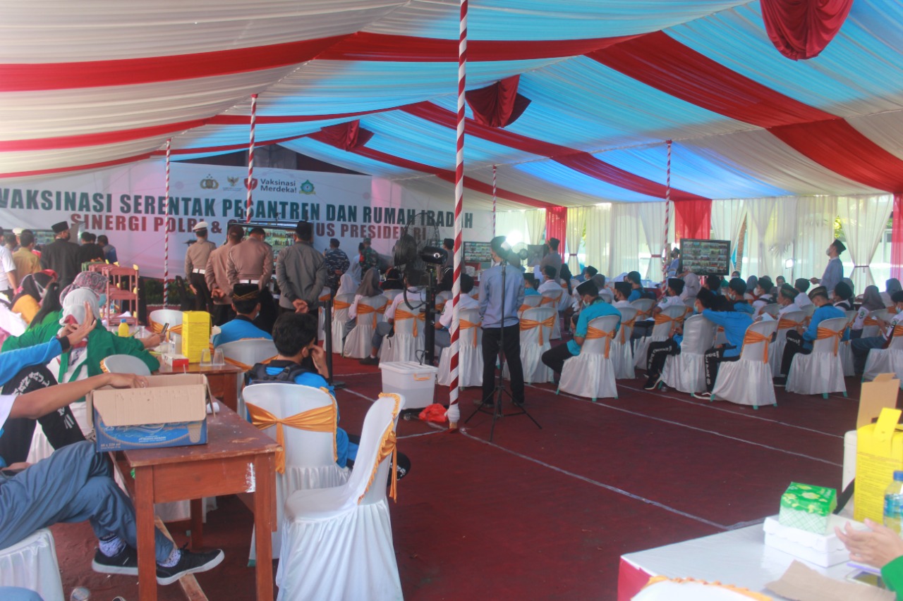 Galeri Foto – SMK Manbaul Ulum Muncar